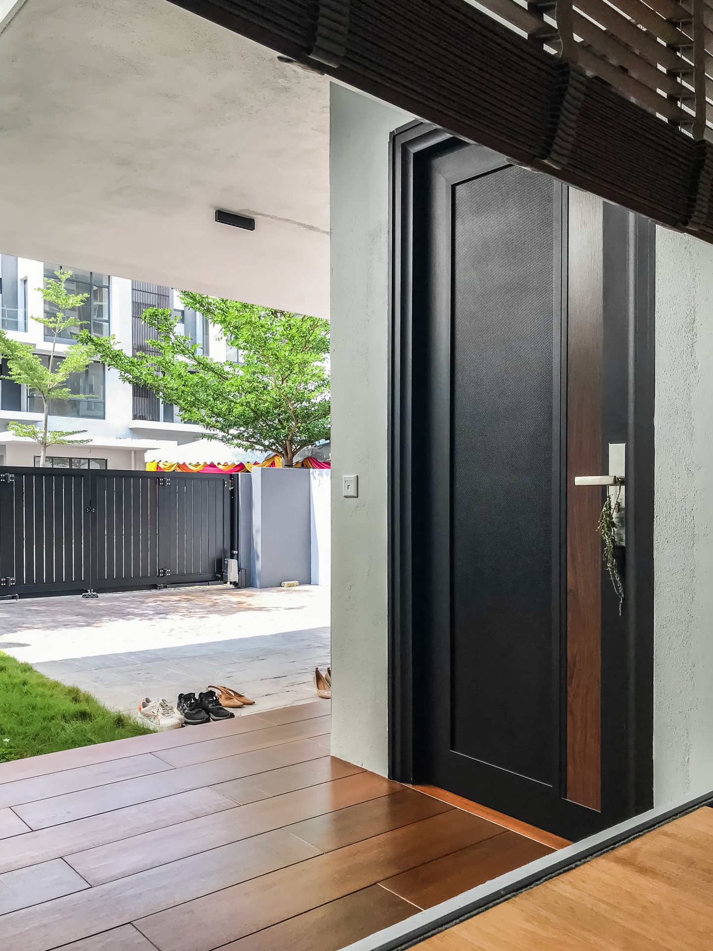 Fully Aluminium Security Door in Malaysia - DELUX AlutechDoor